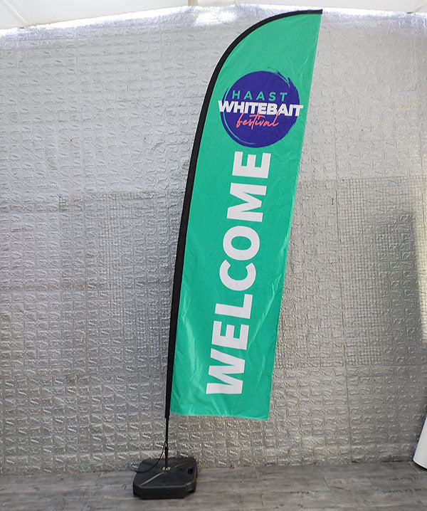 How to Design Simple and Effective Feather Flags for Local Businesses ...
